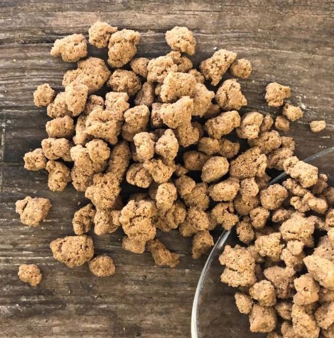 Chicken Crumble - dehydrated treats for cats and dogs Cooka's Cookies